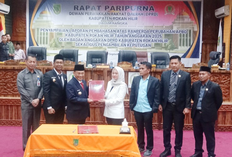 Perubahan APBD Rohil 2025 Ditetapkan Rp.2,5 Triliun - Tribunriau